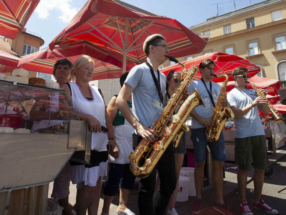 Saksofonisti preuzeli Zagreb - ravnododna