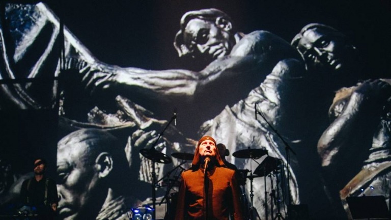 Što predstavlja misteriozna baba u crnom u klasiku ‘Ko to tamo peva ...