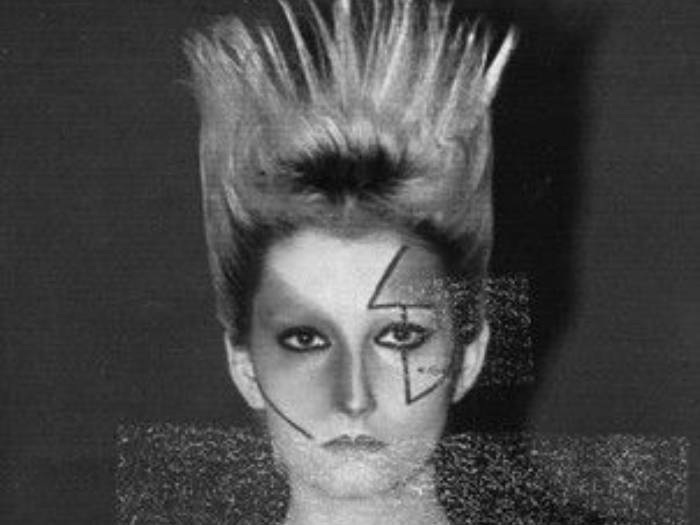 Umrla je punk rock legenda Pamela Rooke a.k.a. Jordan - ravnododna