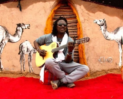 Što predstavlja misteriozna baba u crnom u klasiku ‘Ko to tamo peva ...