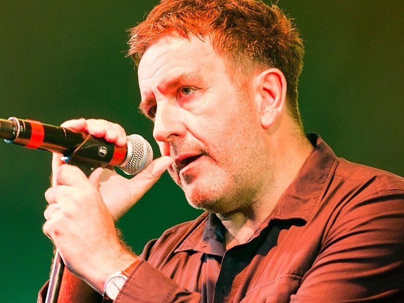 Umro je Terry Hall, pjevač grupe The Specials - ravnododna
