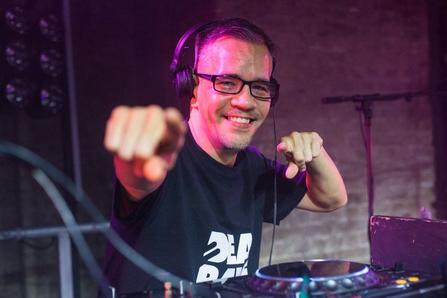 Prvi Deaf Rave u Hrvatskoj: U Zagreb dolazi gluhi DJ Troi Lee koji je ...