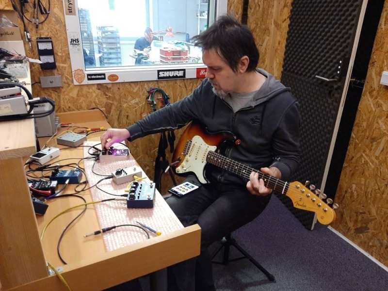 Dobre vibracije iz Krapine – saznajte zašto su DryBell gitarske pedale među najboljima na ...