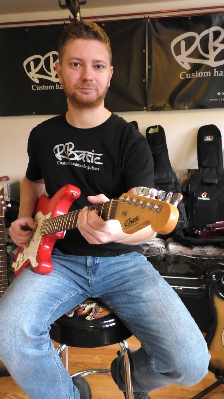 Robert Bašić (RBasic) – cijenjeni graditelj gitara iz samoborskog kraja ...