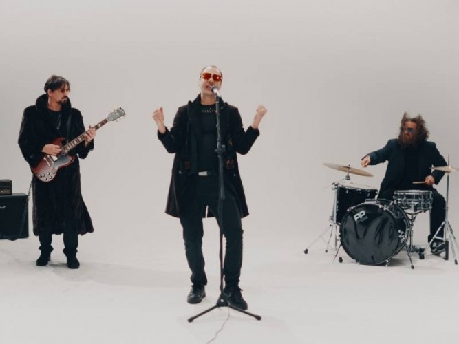 Supersonic Trio predstavlja istoimeni singl i spot ‘Supersonic Trio’ - ravnododna